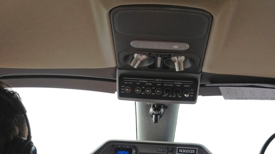 NetJets’ Phenom 300 combines Ferrari-like performance with all ...