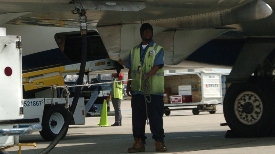 Delta plane refueling BS6