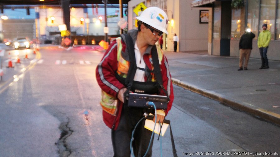 Mayor, WSDOT investigate crack in pavement in Pioneer Square near ...