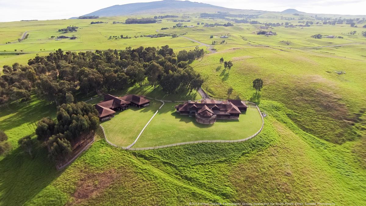 Canada-inspired Hawaii ranch compound to be auctioned with no reserve ...