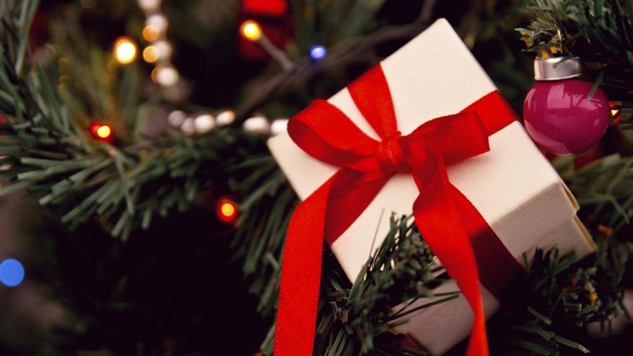 Business Pulse Survey: Are you planning an in-person holiday party this ...