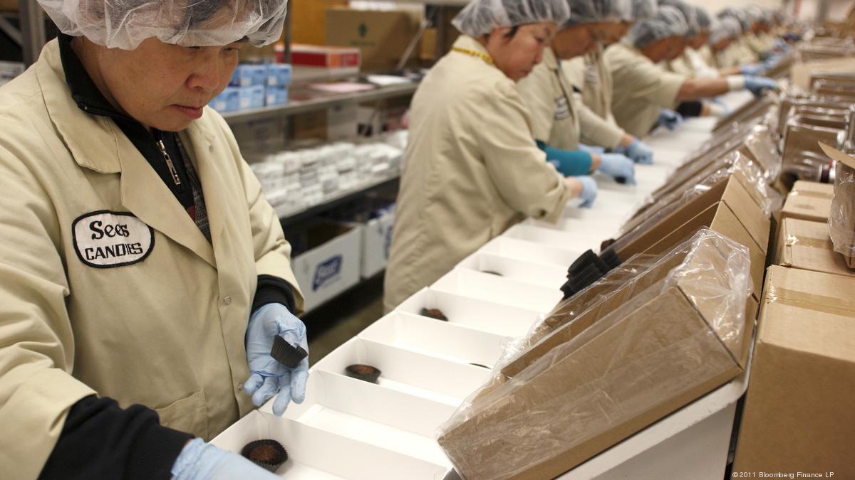 Berkshire Hathaway's (BRK-A) (BRK-B) See’s Candies shelves ambitious ...