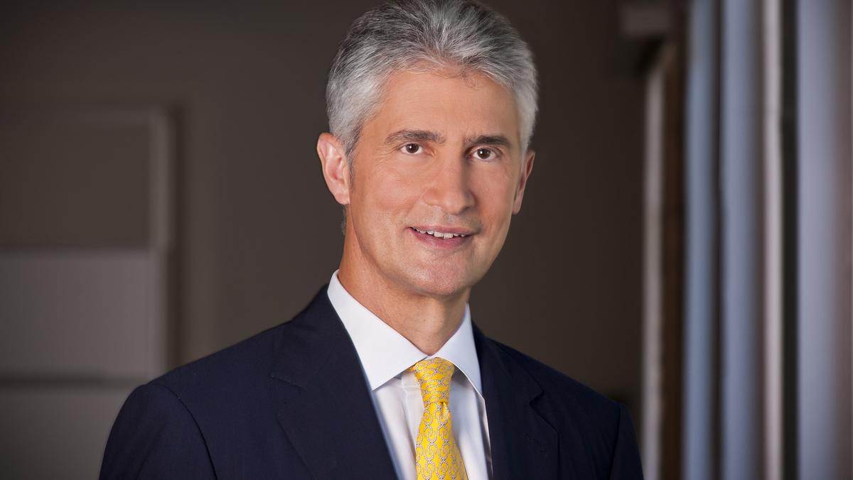 Smisek's resignation from United Holdings tied to investigation ...