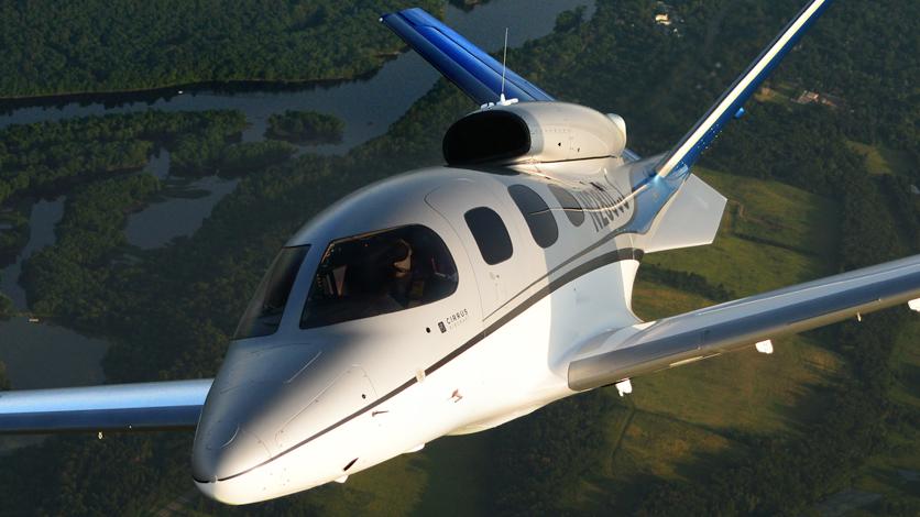 Cirrus Aircraft unveils customer service center in Knoxville, Tenn ...