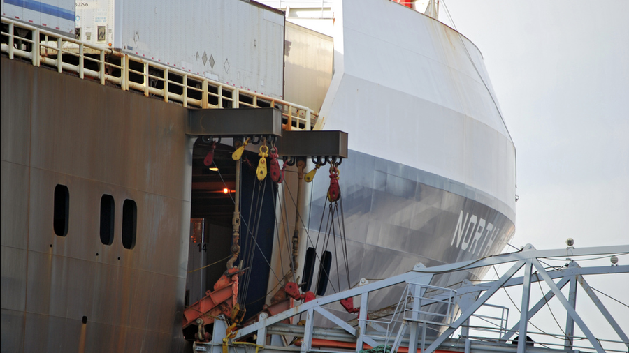 Low crude prices threaten cargo shipments from Puget Sound to Alaska ...