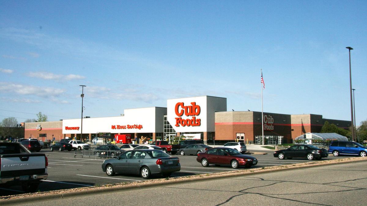 Crossroads of Shakopee sells for $25M - Minneapolis / St. Paul Business ...