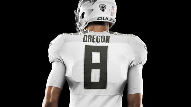 HO14 NFB NCAA Oregon Uniform 439 V2 crop 1 HR 36395