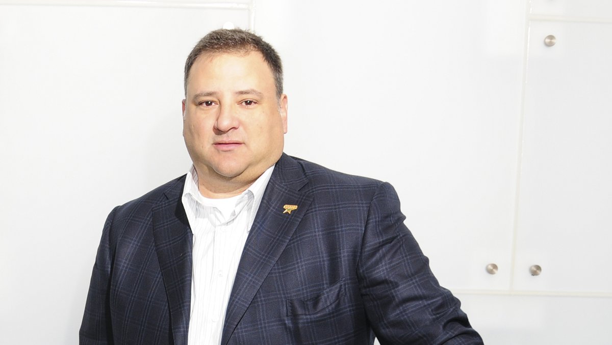 Exclusive: Dallas Stars owner to bring Canadian restaurant chain to ...