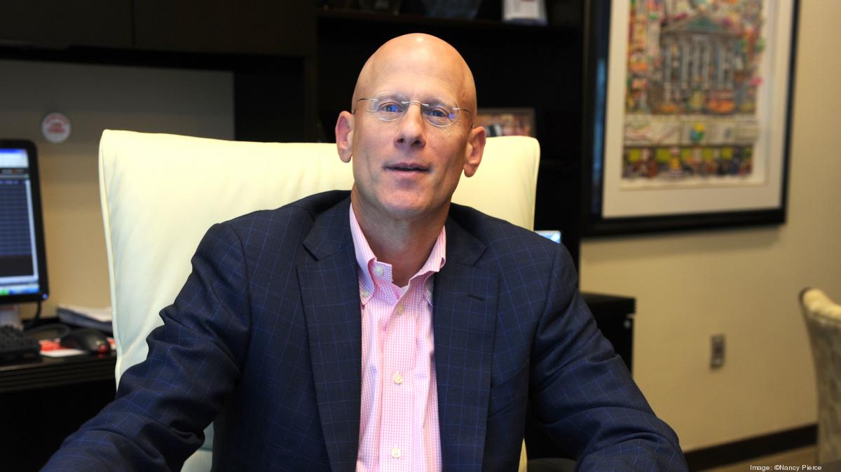 Family Dollar CEO Howard Levine plans to cut his stake in the company ...