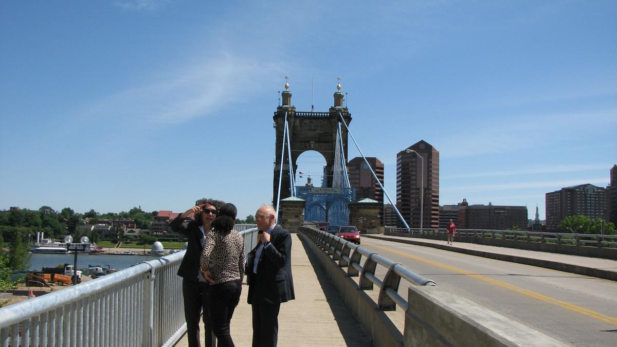 Why the Roebling Bridge is closed again - Cincinnati Business Courier