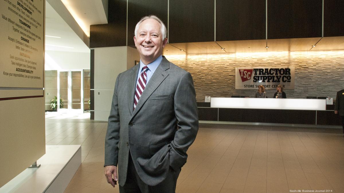 Steve Barbarick leaves Tractor Supply Co., search for CEO Greg Sandfort ...