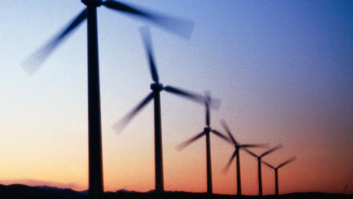 Amazon launches 26 solar and wind projects, becoming the world’s ...