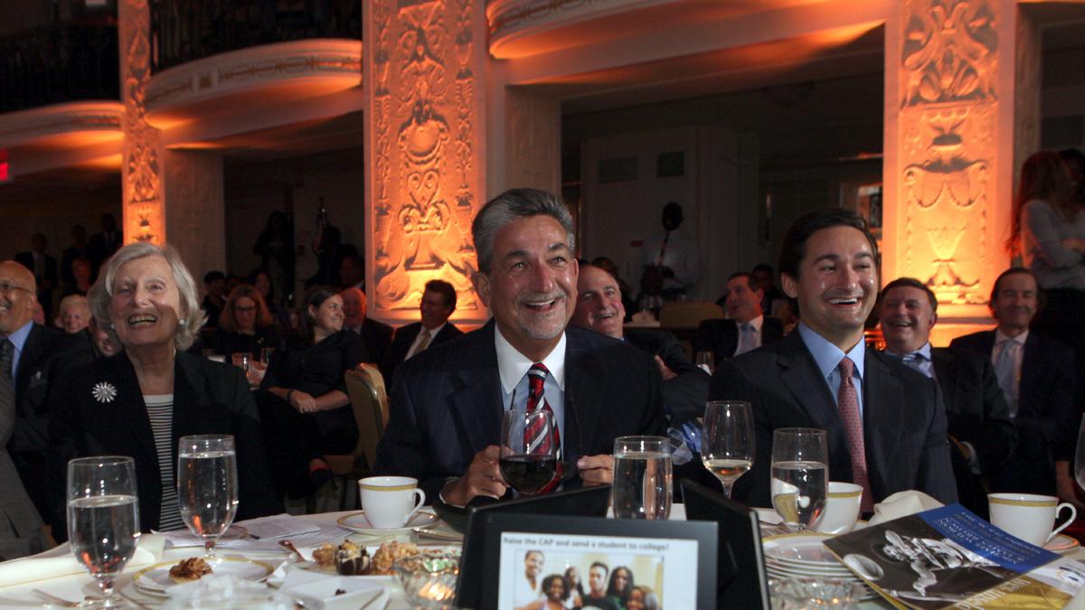 Don Graham passes the torch to Ted Leonsis at D.C. College Access ...