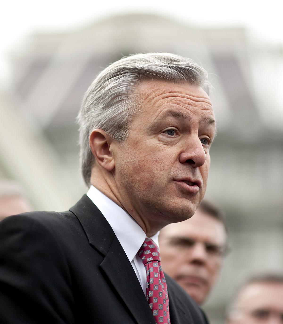 Wells Fargo's Stumpf tops roster of highest-paid bank CEOs - Denver ...