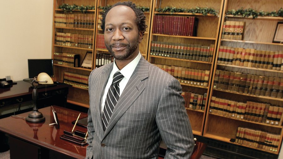 William Carter Jr., dean of the University of Pittsburgh School of Law ...