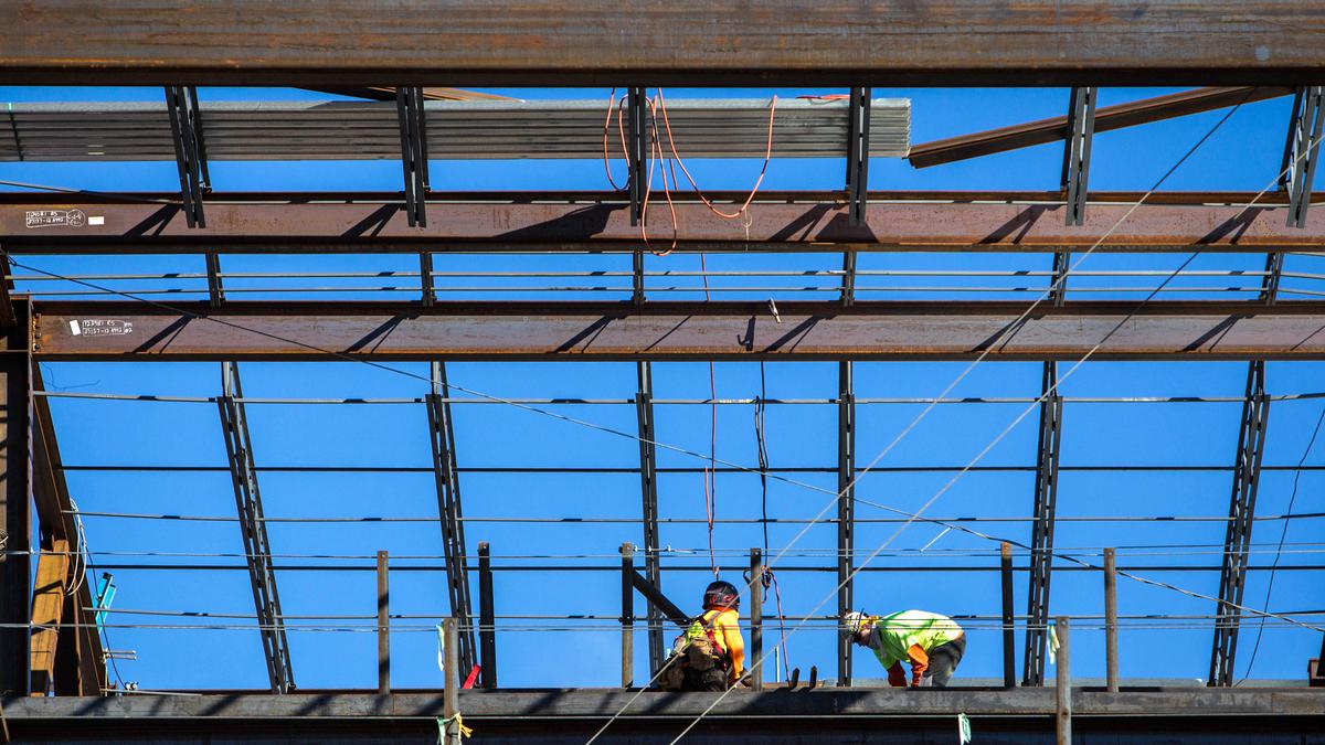 Only four high-rises under construction in downtown Phoenix, but more ...