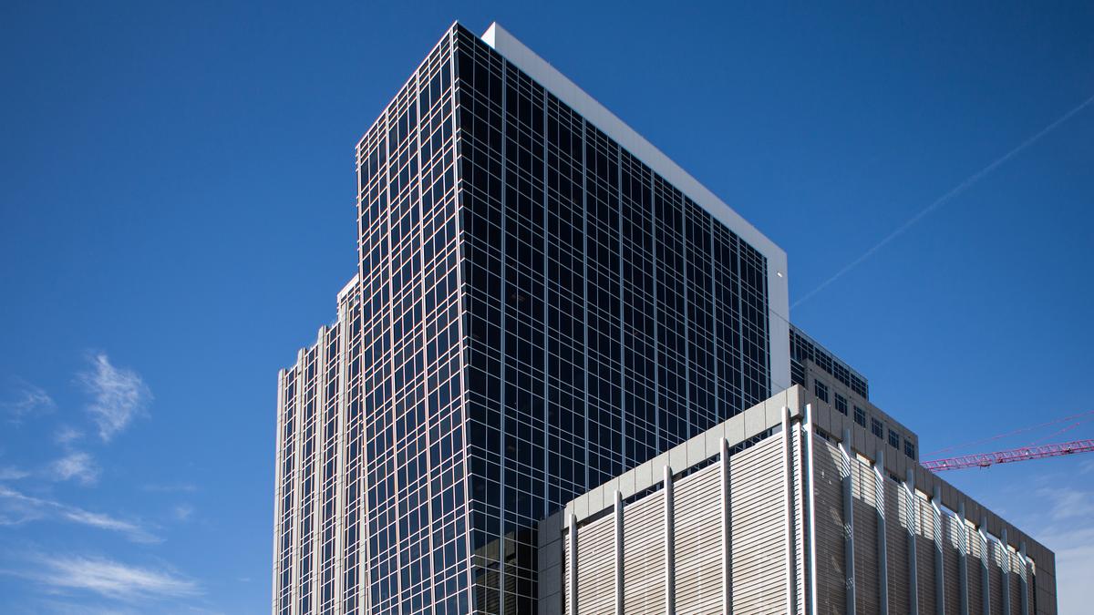 Highwoods Properties buys Wells Fargo, Captrust towers in $769M ...