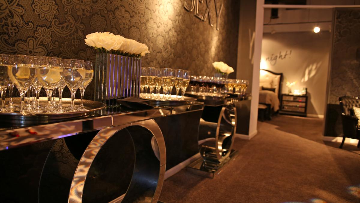 Pure Romance debuts downtown pop-up shop with VIP party: SLIDESHOW ...