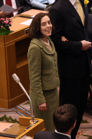10 things to know about Oregon's new governor Kate Brown - Portland ...