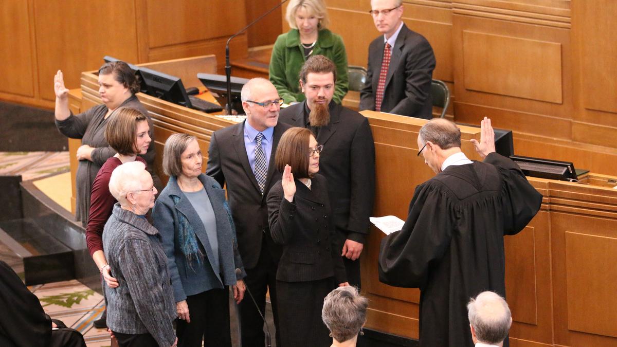 From the Capitol: Scenes from Oregon Gov. Kate Brown's swearing-in ...