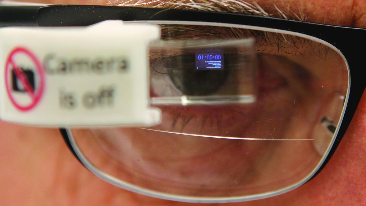 Google Glass-powered device helps doctors in chaotic situations ...