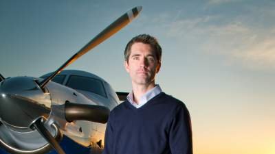 Surf Air launches 'all-you-can-fly' Silicon Valley-LA service - Silicon ...