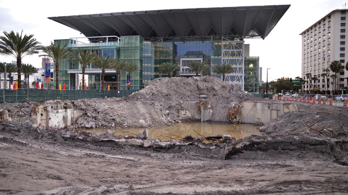 Orlando hires new company to remove Round Building - Orlando Business ...