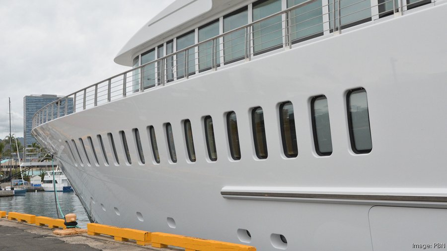 Billionaire Larry Ellison's Musashi mega-yacht docked at Honolulu's ...