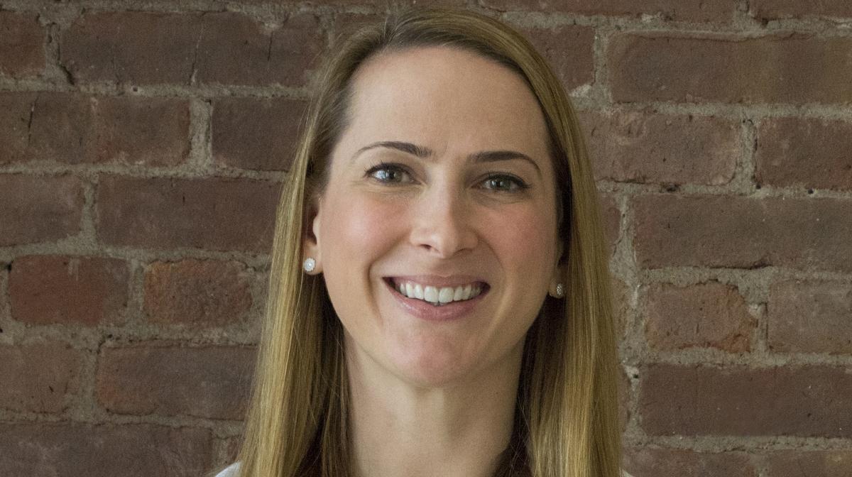Zola gets its first CMO Laura Holliday, who shifted to wedding ...