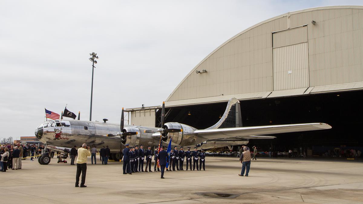 History takes off: Watch Boeing B-29 Doc fly again Sunday in Wichita ...