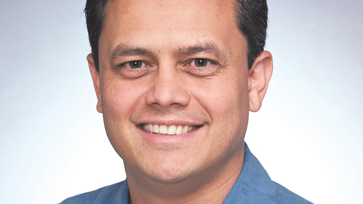 Hawaiian Telcom CEO Eric Yeaman made nearly $2M in 2014 - Pacific ...