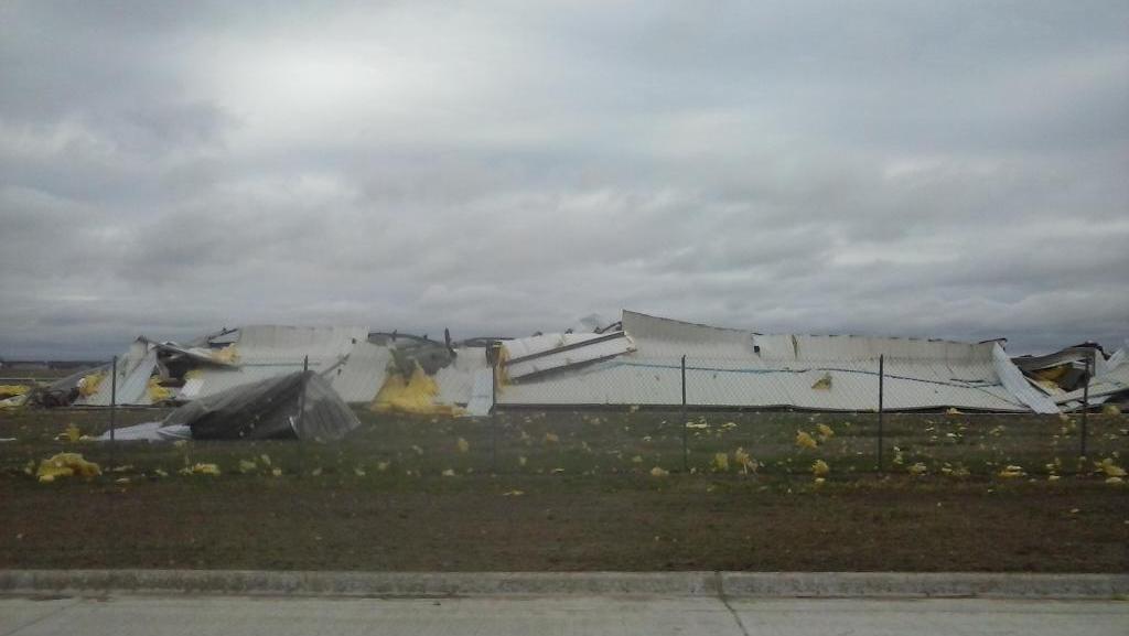 Friday morning's high winds hit city of Wichita property hard - Wichita ...