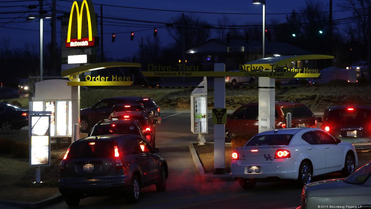 McDonald's shakes up drive-thru procedure in attempt to improve order ...