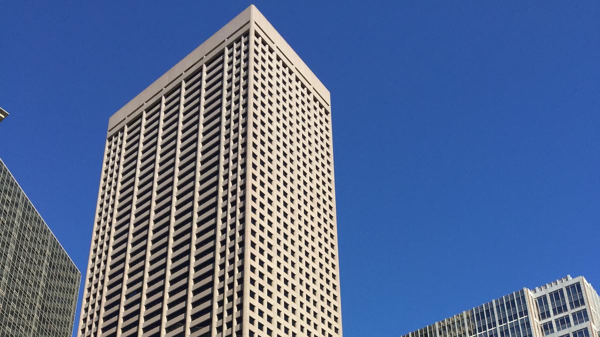 Sale of 33 South Sixth is dead; building pulled off the market ...