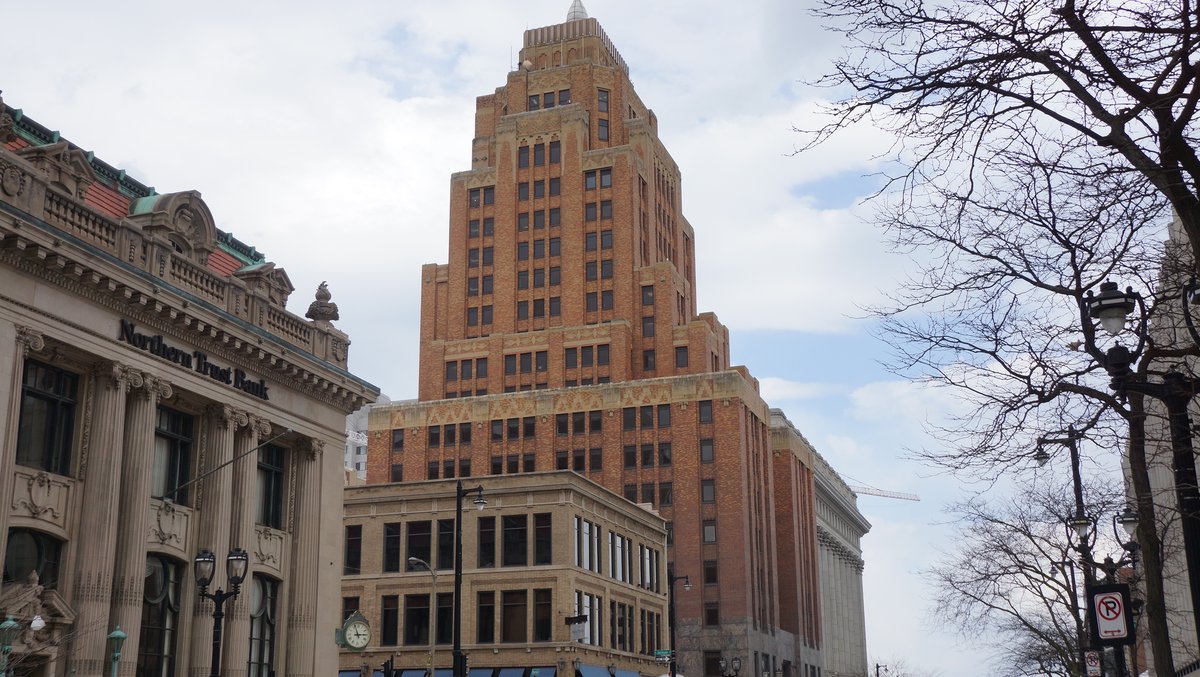 Historic downtown Milwaukee weather beacon goes modern with lighting ...