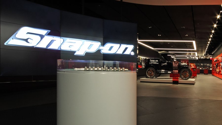 Snap-on improved profit margins and sales in first quarter of 2015 ...
