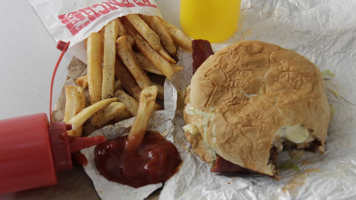 fast food chains wrestle with changing tastes and franchisees - Memphis ...
