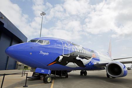 Southwest unveils SeaWorld-themed plane at Orlando International ...