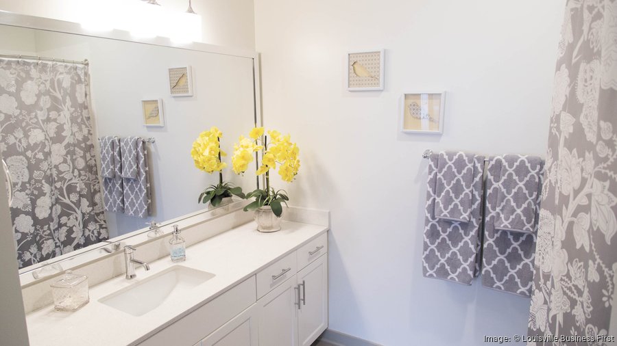 AT HOME PAMELA BRANDON VERANDA 151