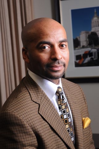Atlanta nonprofit leaders prepare for economic uncertainty, politics in ...