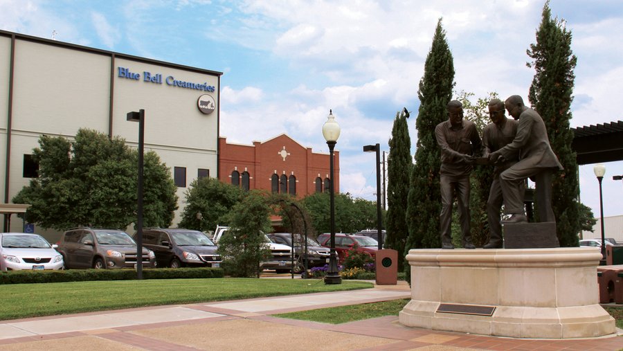 Blue Bell Creameries' Paul Kruse retires; Jim Kruse, Ricky Dickson ...