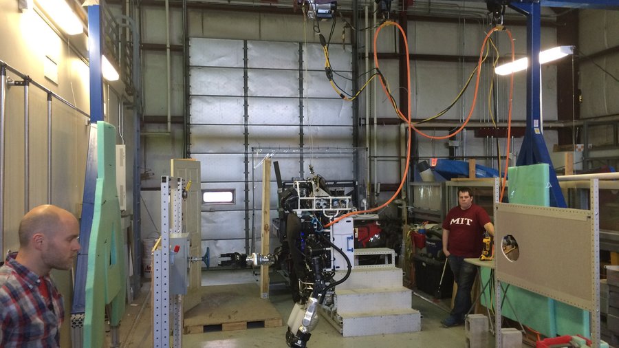 MIT's humanoid robot crashes into wall, has some kinks to work out ...