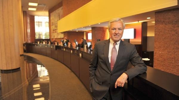 SEC hits former Wells Fargo CEO John Stumpf and former retail banking ...