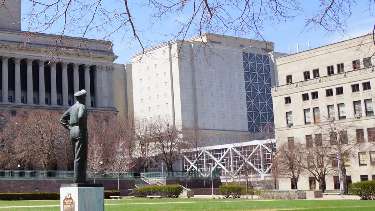 Milwaukee County receives grant to reduce jail population - Milwaukee ...