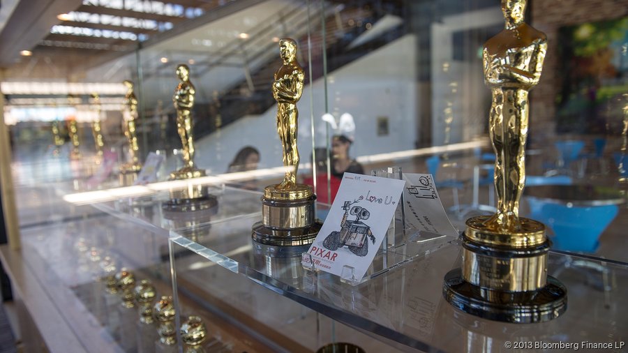 What would an upstart covet in the $220,000 Oscar gift bag? This stuff ...