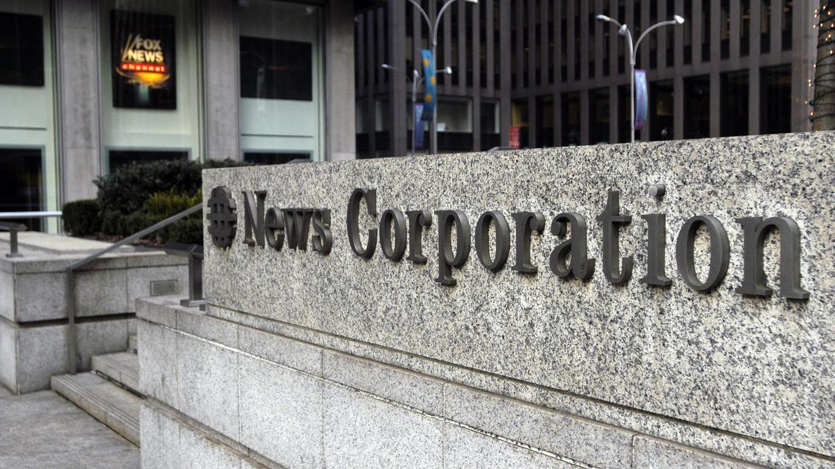 Rupert Murdoch's News Corp., Fox News sign "non-binding" agreement for ...