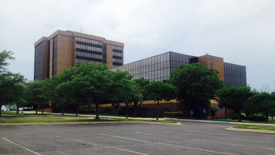 VanTrust buys CenturyLink buildings along I-435 - Kansas City Business ...