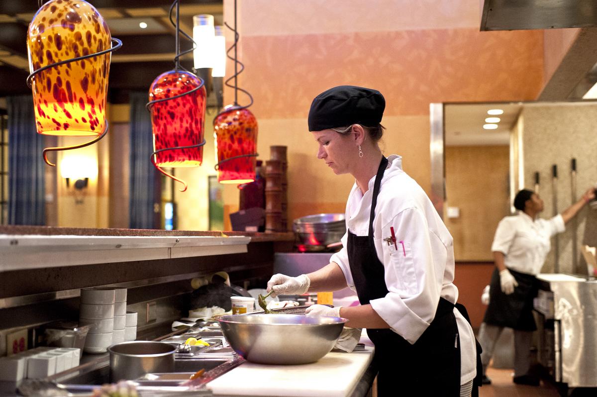 Hospitality industry trends include quality food, social networking ...