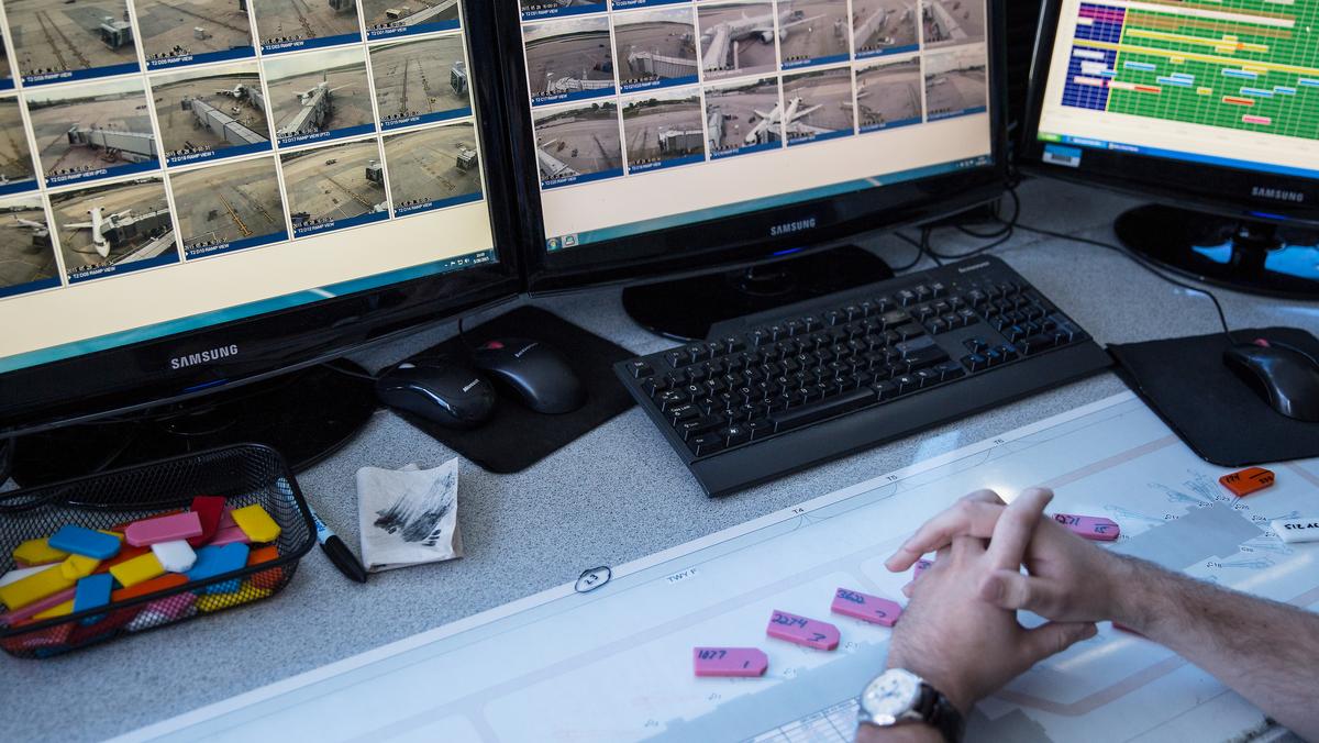 Tulsa airport control tower evacuated, Kansas controllers take over ...