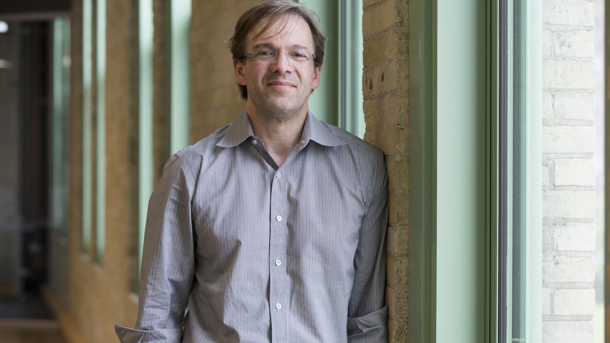 Chris Abele, Microsoft gift expands comp-sci program - Milwaukee ...